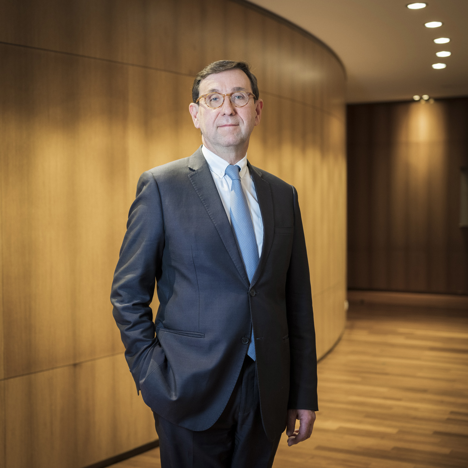 # BOUYGUES – www.sophieloubaton.com/